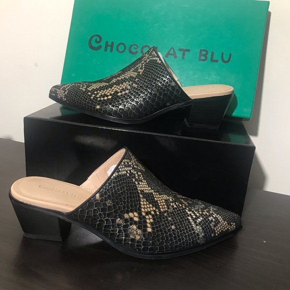 Chocolat Blu | Shoes | New Chocolat Blu Clint Shoes 7 Black Gold | Poshmark